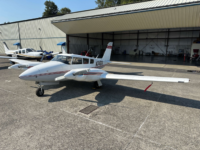 1969 Piper PA30C Twin Comanche N74BN :: TwinComanches.com